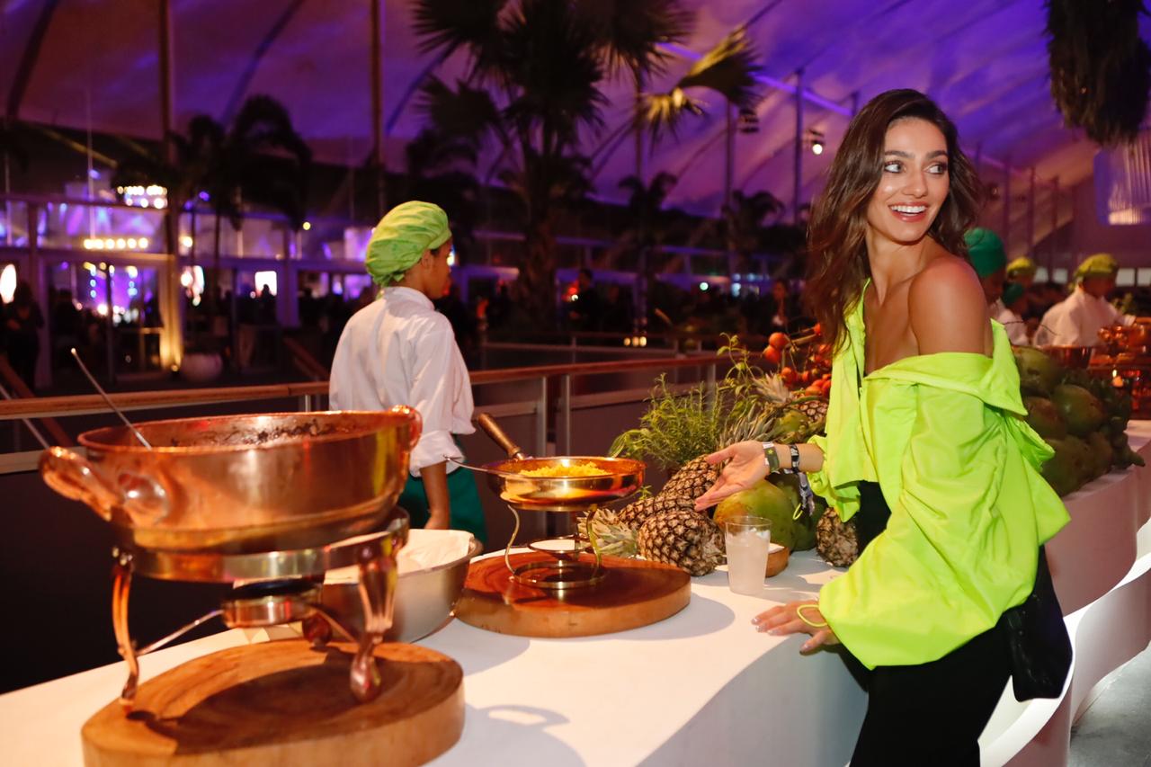 O que os famosos comem na área VIP do Rock in Rio - Maior Viagem