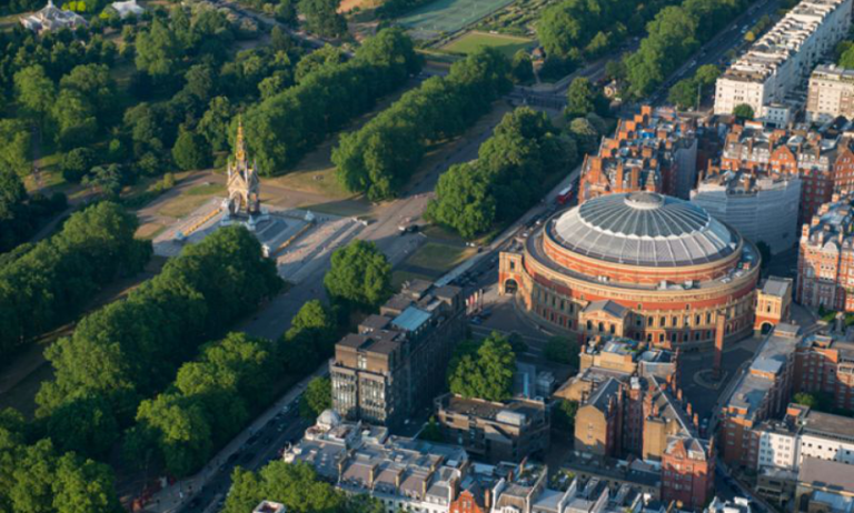 Nos 150 anos, conheça mais do icônico Royal Albert Hall - Maior Viagem
