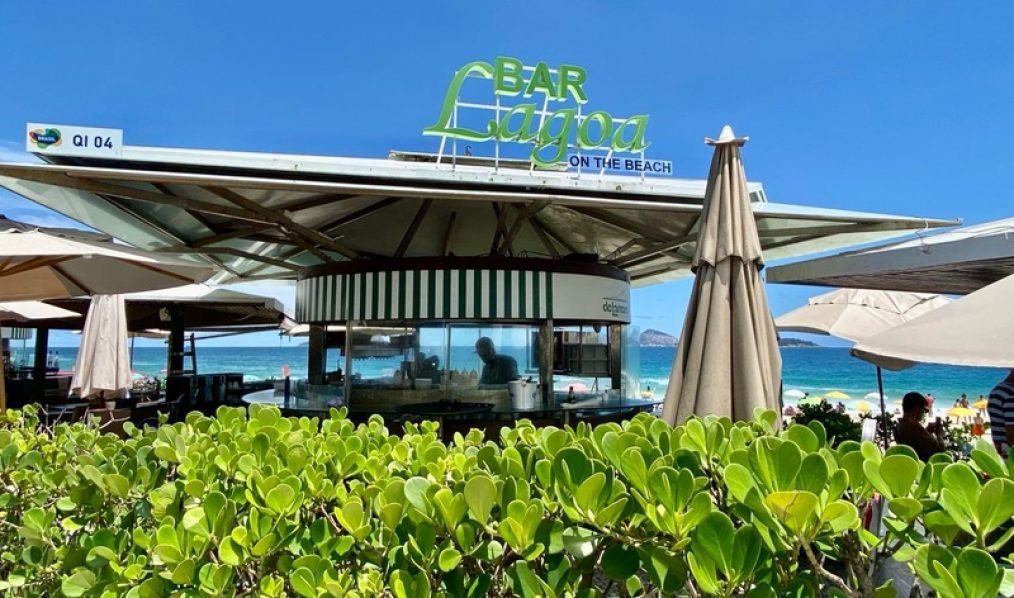 Quiosque do Bar Lagoa leva clássicos para beira mar - Maior Viagem